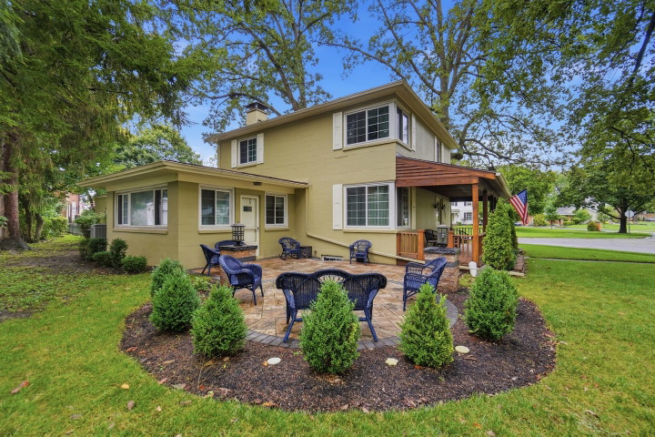 The Ridgewood Retreat | 5br  Sleeps 9 - Springfield, OH