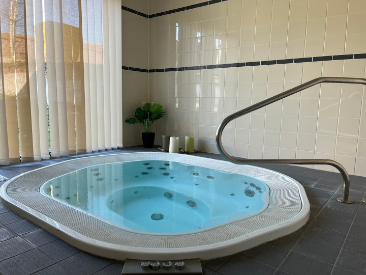 Beautiful Single-storey Villa With Large Jacuzzi - Somme