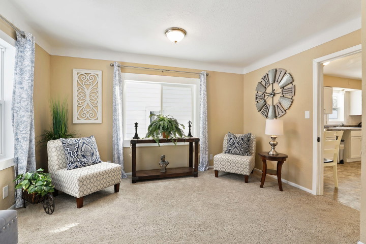Elegant East Side Experience (Room 1) - Woodbury, MN