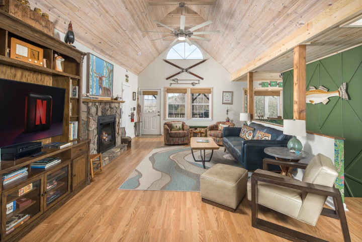 Updated Cottage Atop App Ski Mountain - Boone, NC