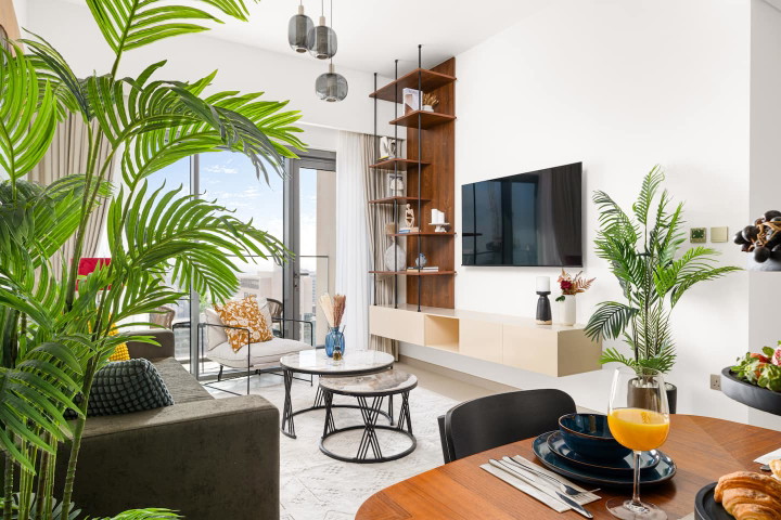 5 Min Walk To Dubai Mall | 2br-high Floor - Dubái