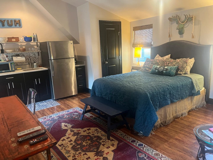 Private Carriage House In The Heart Of Charlotte - Charlotte, NC