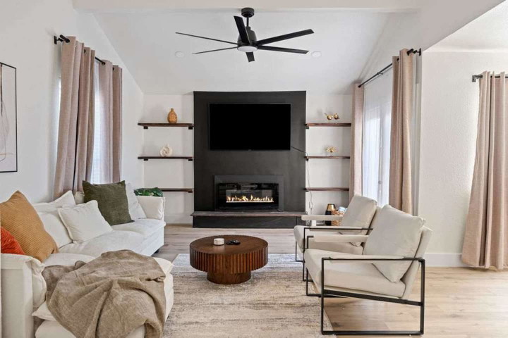 Haven House | King Bed & Backyard + Pool - Richardson