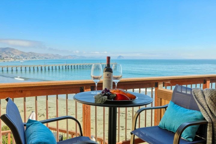 Charming Seaside Retreat By Cayucos Pier - Cayucos, CA
