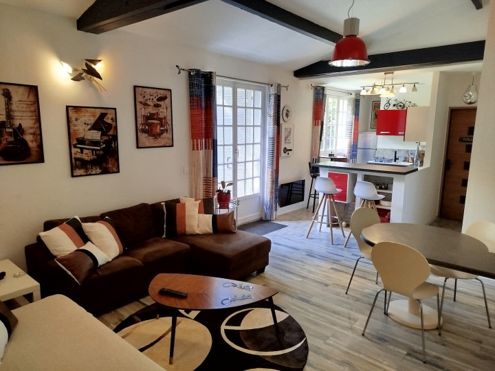 Petite Maison Plain-pied Avec Jardin, Une Chambre - Thoiry