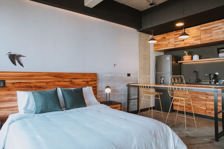 Fresh & Comfortable Unit In The Walkable Laureles - Medellín