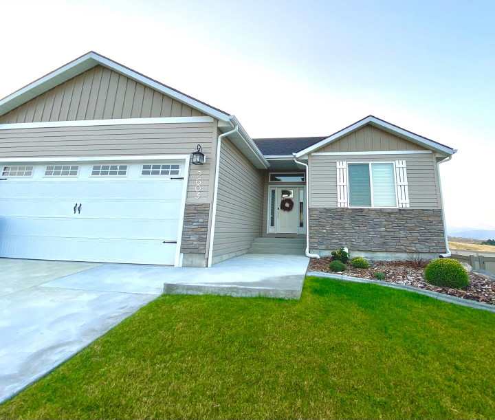Modern + Cozy Staynear Isu & Hospitalev Charger - Pocatello, ID