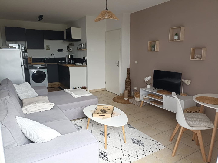 Appartement T2 Calme Et Lumineux Avec Balcon - Blaye