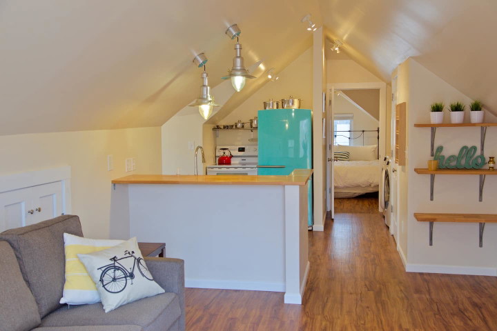 The Birdhouse: Modern Attic Loft - Csu & Old Town - Fort Collins, CO