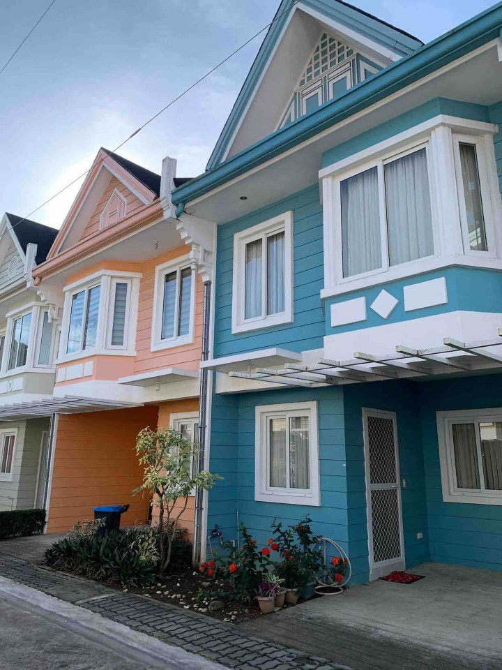 3 Bedrooms 3 Baths Townhouse Fully Furnished! - Batangas