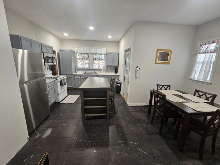 Family Home In Friendly, Quiet Neighborhood - Greenwood, MS