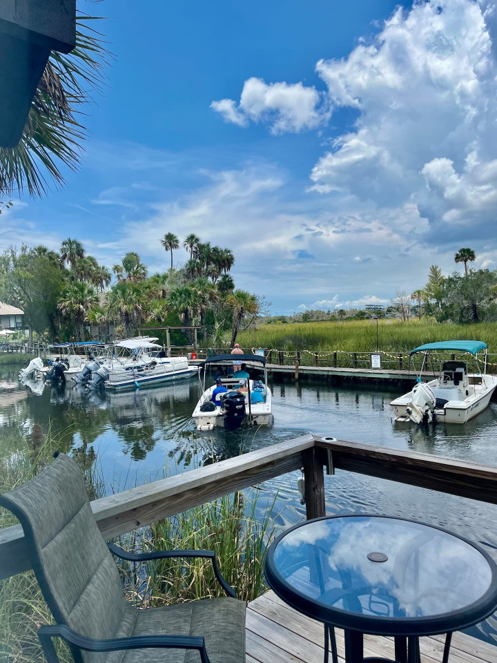 Manatee Hideaway Waterfront Condo/ Boat Slip/ Pool - Crystal River, FL