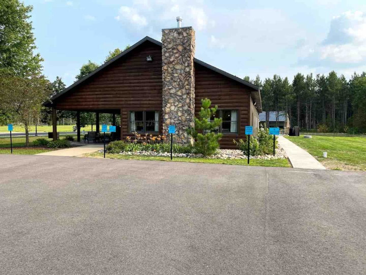 Fairway Lodge-rome Away From Home-5min Sand Valley - Wisconsin