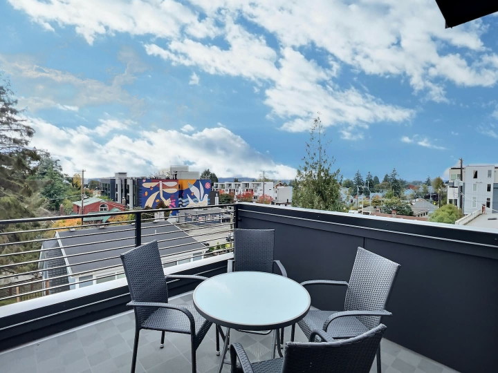 Modern Ballard Townhome W/ Rooftop & Parking - Seattle, WA