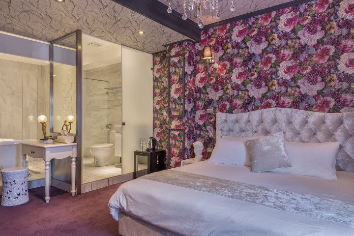 Bellus Inn Floral Style 花花風房型 - Tainan City
