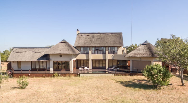 Zebula Executive Manor - Bela-Bela
