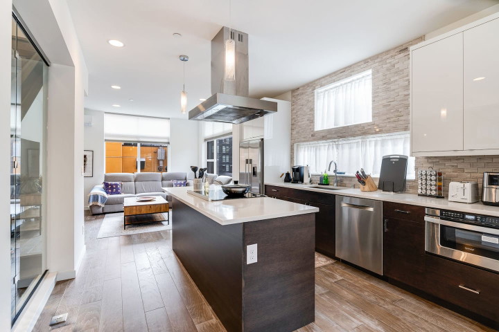 Perch - Traveler's Gem: Walk To Space Needle | 3br/3ba Home W Views - Seattle, WA