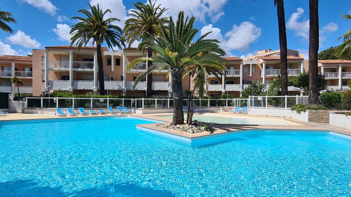 Appart T2 Dans Résidence De Charme Avec Piscine - Juan les Pins