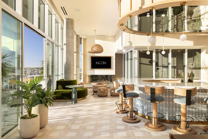 Rooftop Pool + Spa Walkable Little Italy Retreat - Coronado, CA