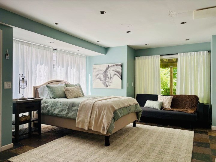 Charming Retreat In North Stamford - Stamford, CT