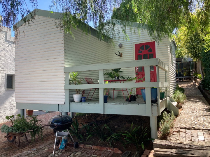 Wendy House In Beautiful Karoo Garden With Pool - Oudtshoorn