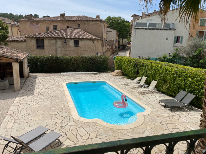 Provence-cotignac 3 Bd- 1 1/2 Baño Villa Privada Con Piscina En El Centro Del Pueblo - Cotignac