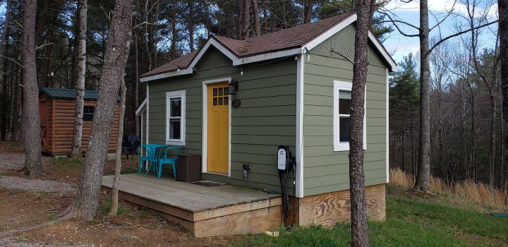 Weekend "Wee"treat - Floyd County Tiny House - Virginia