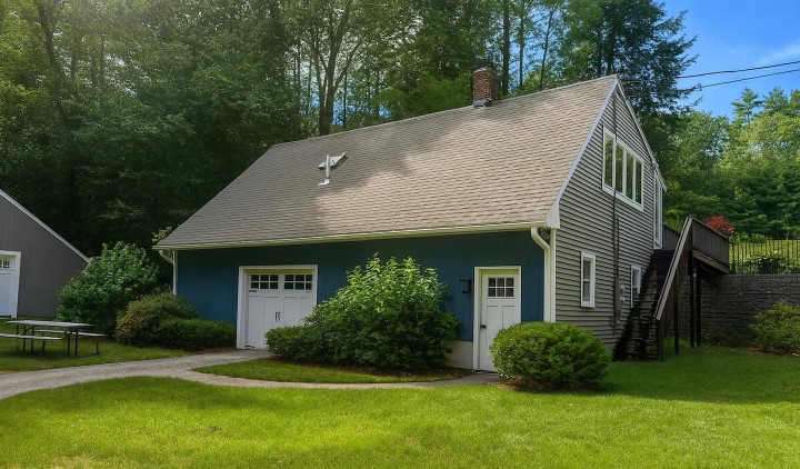 Charming Woodland Hideaway - Greenfield, NH