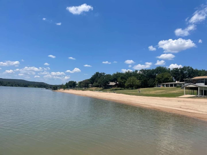 Peaceful Lake Lbj Getaway W/ Private Beach + Stunning Views - Kingsland, TX