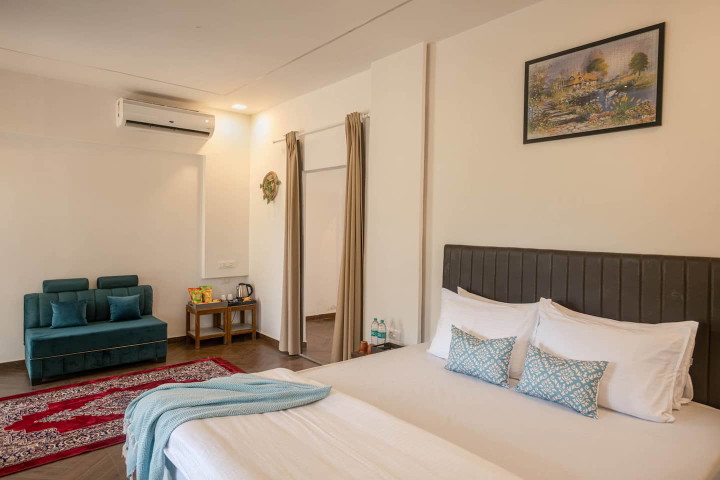 Amra Woods Agro Tourism & Farm Stay - Karjat