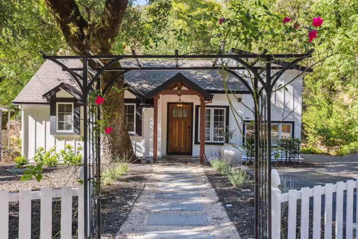 Modern Organic 3br Oasis W/ Creek&near State Park - Napa Valley, CA