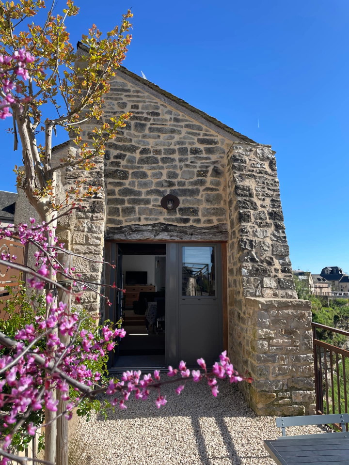 La Bicoque : Charmante Maison à Flanc De Falaise - Bozouls