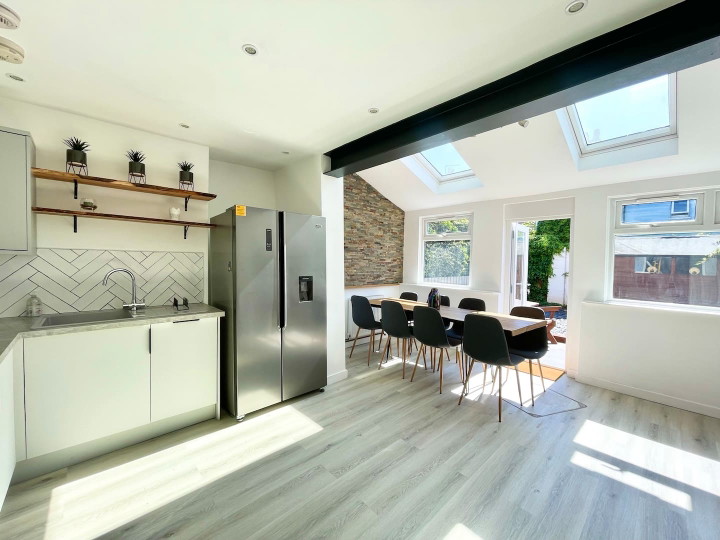 Hereford House. 3 Bedrooms, Sleeps 8! Bs2 - Brístol
