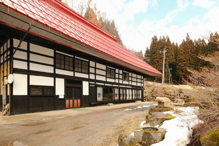 田舎へ帰ろう　ヒノキ香るサウナ長野県長野市古民家1棟貸切 築100年フルリノベ  屋根付Bbq東屋 - Nagano