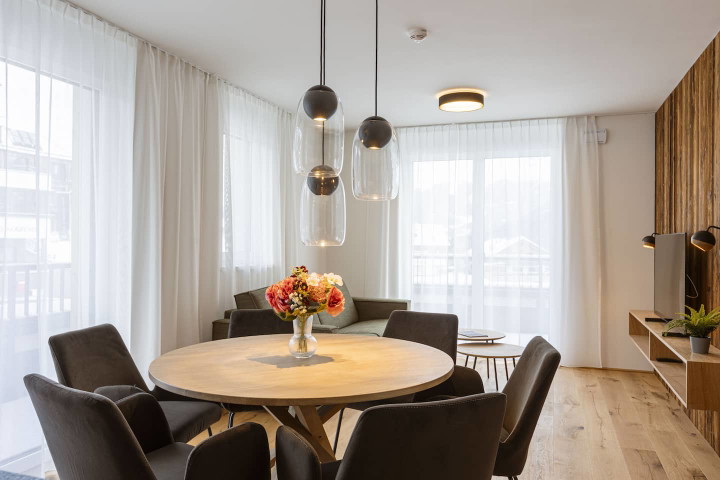 Apartment # 13 With 2 Bedrooms And Terrace - Fiss