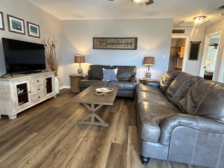 Newly Renovated Close To Navarre Beach Sleeps 5 - Navarre, FL