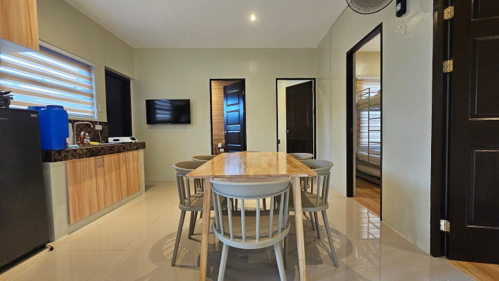 New Modern Private 2 Bdr 1 Bath, 3rd Flr, 8 Pax - Legazpi City