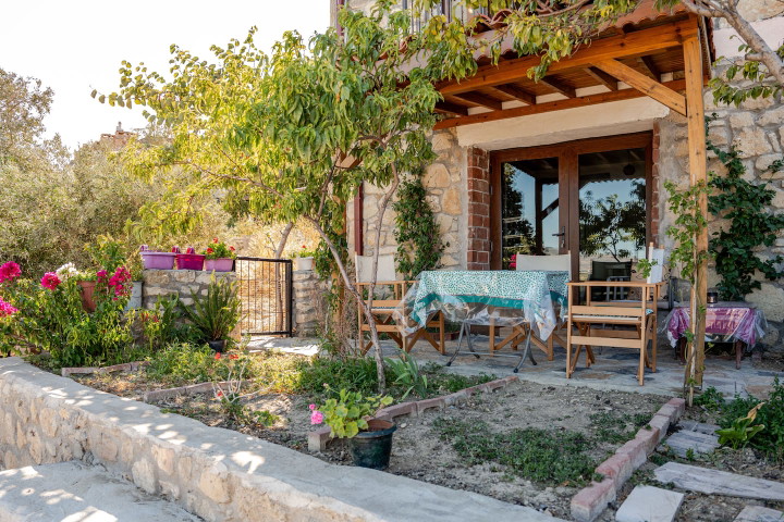 Müstakil Girişli,manzaralı,doğal Taş, Stüdyo Daire - Eceabat
