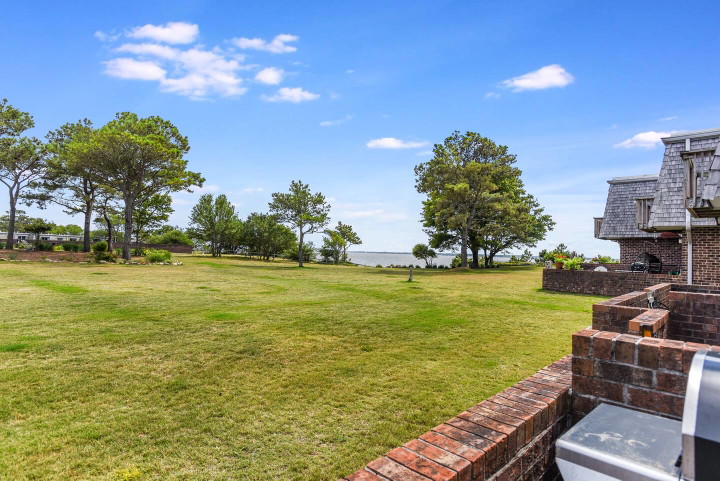 Delightful Dolphin: Shared Pool, Short Stays Ok - Nags Head, NC