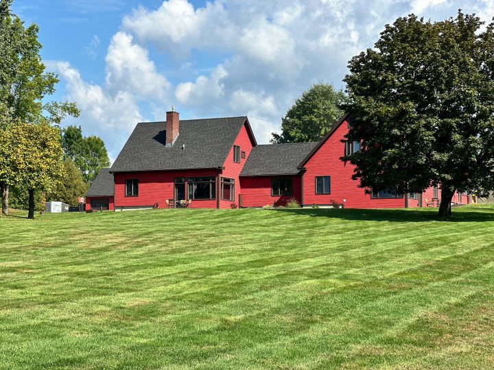 Suss View Suites-nicols Ledge. - Montpelier, VT