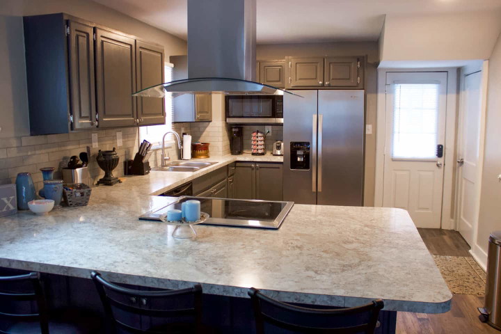 Convenient Cozy Home - Dog & Family Friendly - Akron, OH
