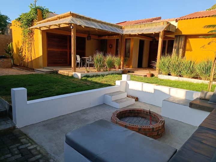 Le Feu Jaune - Maison Complete - Maputo