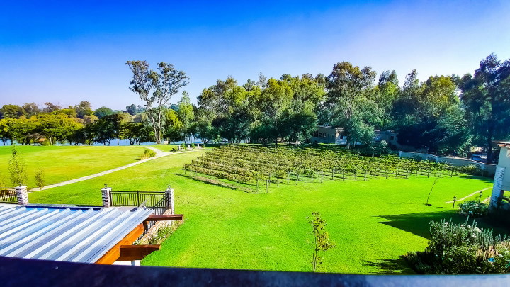 Exquisite Pont De Val Riverside Escape Apartment - Vanderbijlpark