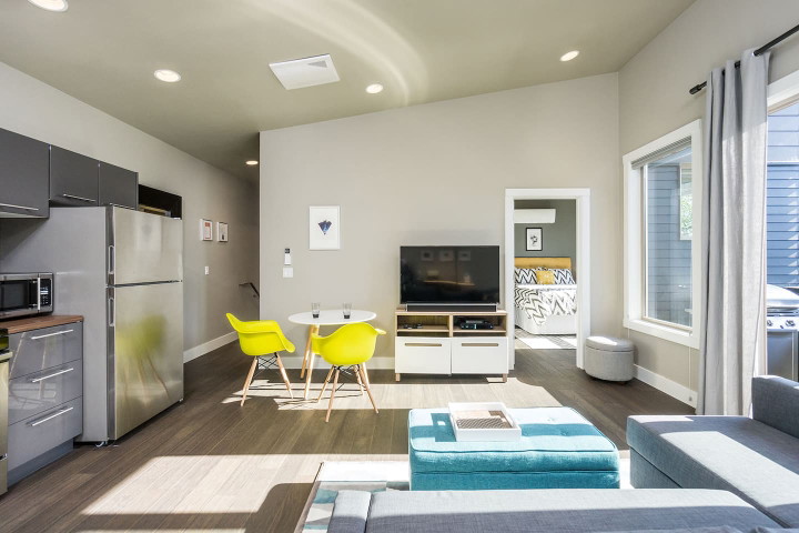 Modern Private 1br Wi-fi, W/d, Ac, Kitchen, 2tvs - Eugene, OR
