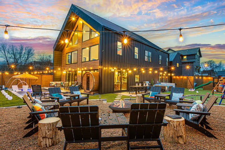 Walk Downtown W/ Heated Pool/sauna/hot Tub/theater - Black Mountain, NC