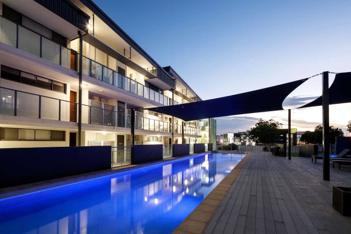 Premium Cbd Escape | Pool, Parking & Balcony - Townsville