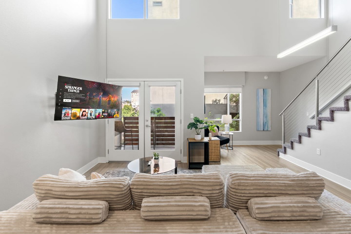 Sunny Hollywood Loft - 1bd (2 Free Parking, Pool) - ハリウッド, CA
