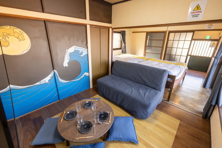 Toute La Maison Peut êTre Louée Et Peut Accueillir Jusqu'à 10 Personnes.à 700 Mètres De La Gare De Narita, Excellent Accès à L'aéroport De Narita Et Au Mont Narita ! - Narita