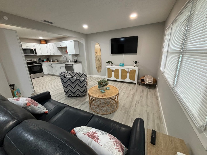 Kokomo Beach House - Kokomo, IN