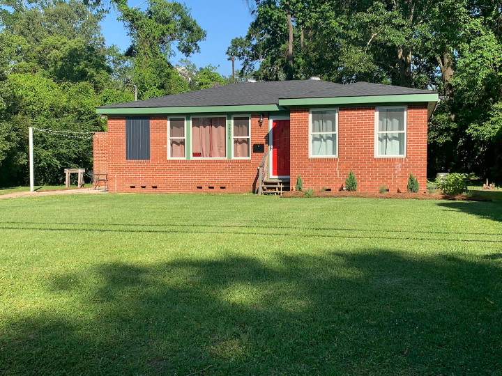 The Edinburgh Cottage - Baton Rouge, LA